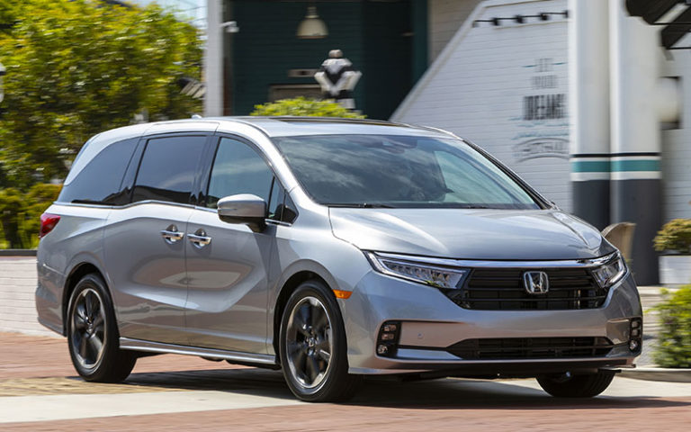 Best Minivans of 2021 | Expert Rankings - Carsforsale.com®