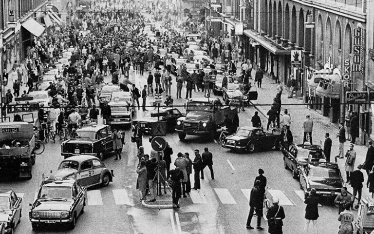 Driving on the Left vs Right Side of the Road - Carsforsale.com®