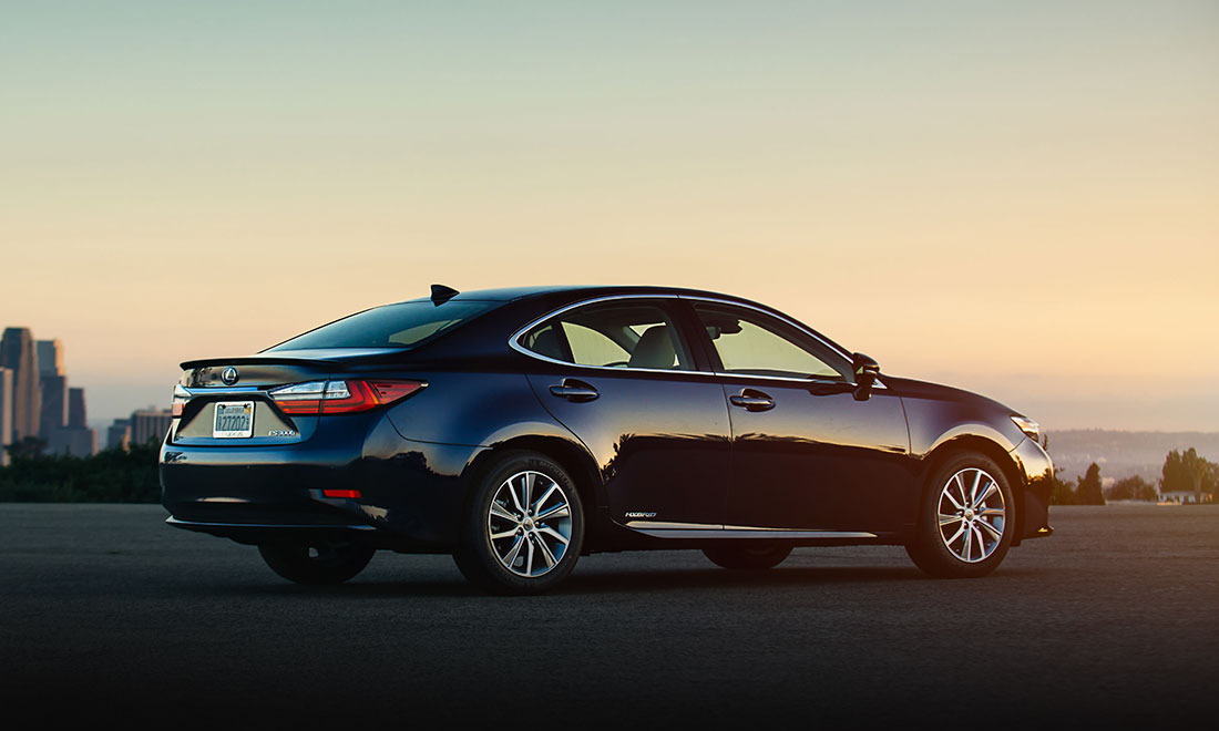 Top 10 Luxury Sedans Under $30,000