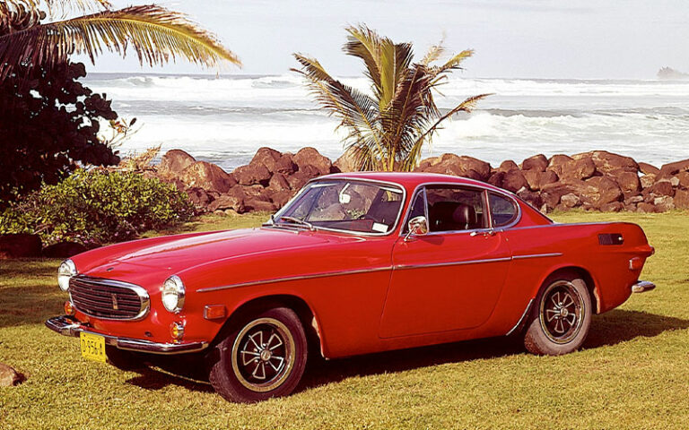 Retro Review: Volvo 1800 - Carsforsale.com®