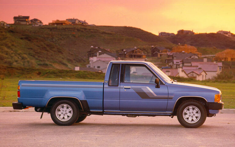 Retro Review: Toyota Hilux - Carsforsale.com®