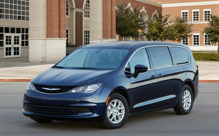 Chrysler Minivan Generations: Through the Years - Carsforsale.com®