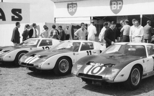 Retro Review: Ford GT40 - Carsforsale.com®