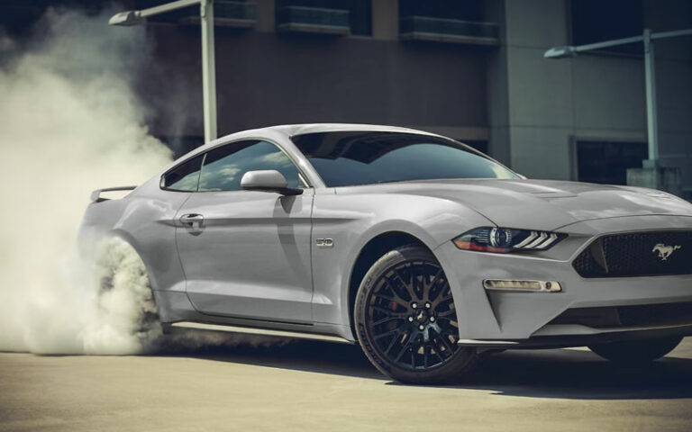 What's the Difference Between AWD, 4WD, RWD, and FWD? - Carsforsale.com®