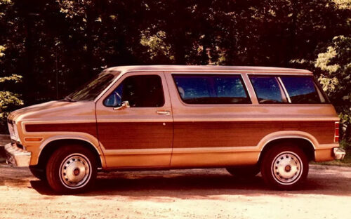 Ford Minivan Generations: Through the Years - Carsforsale.com®
