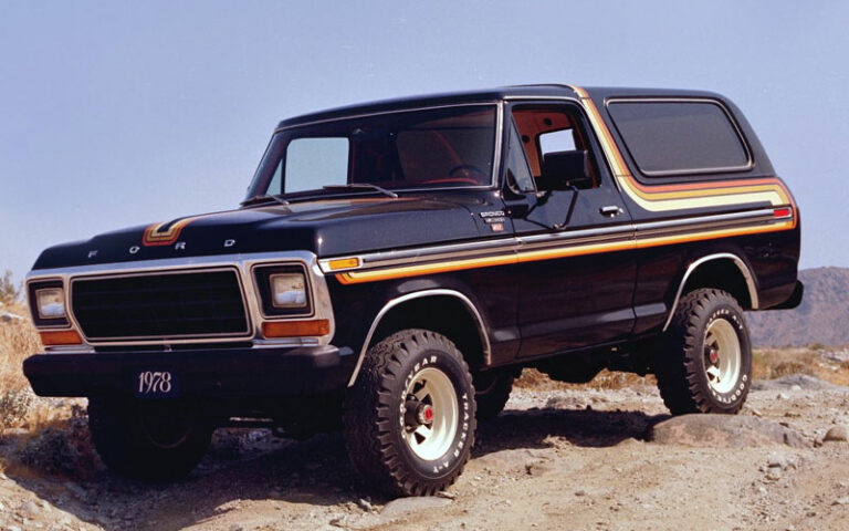 Ford Bronco vs International Harvester Scout II - Carsforsale.com®