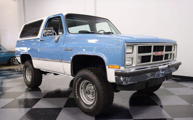 This Two-Tone GMC Jimmy is Peak ‘80s 4x4 - Carsforsale.com®