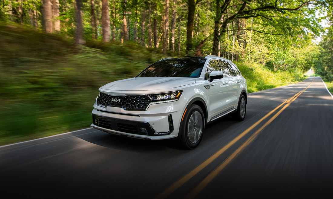 The Best 3-Row Hybrid SUVs of 2024 - Carsforsale.com®