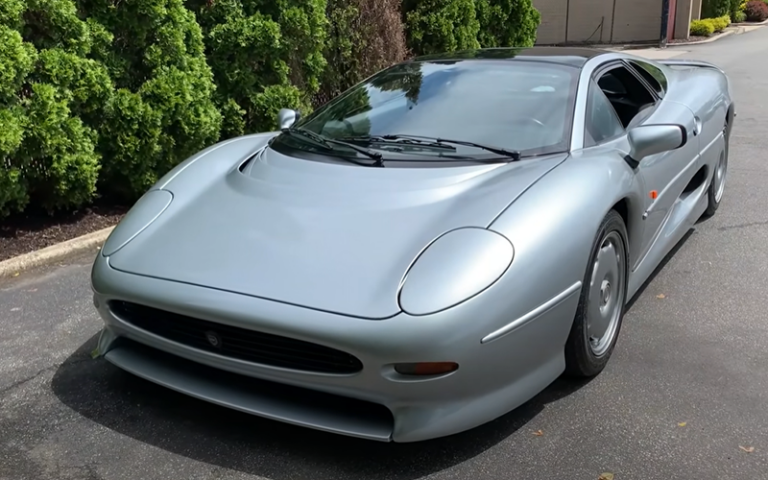 Why the Jaguar XJ220 is the ‘90s Forgotten Supercar - Carsforsale.com®
