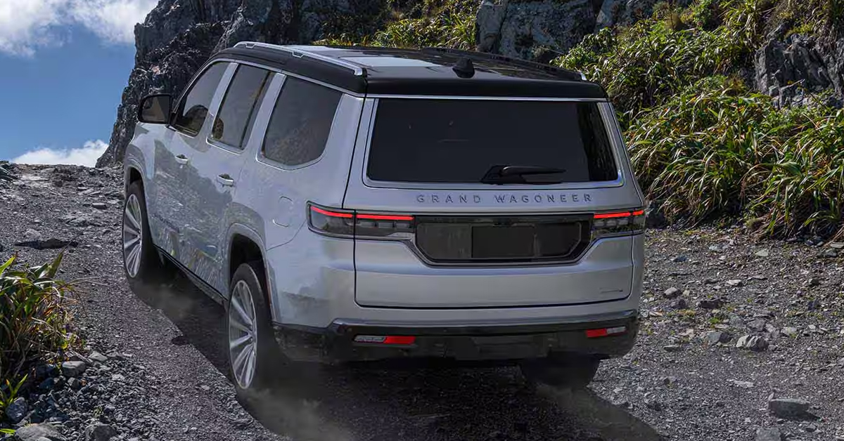 The Best Full-Size SUVs of 2025 - Carsforsale.com®
