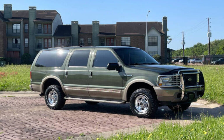 The Ford Excursion Defined Giant SUVs - Carsforsale.com®