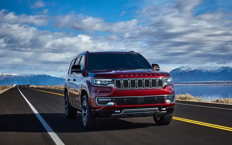 The Best Full-Size SUVs of 2025 - Carsforsale.com®